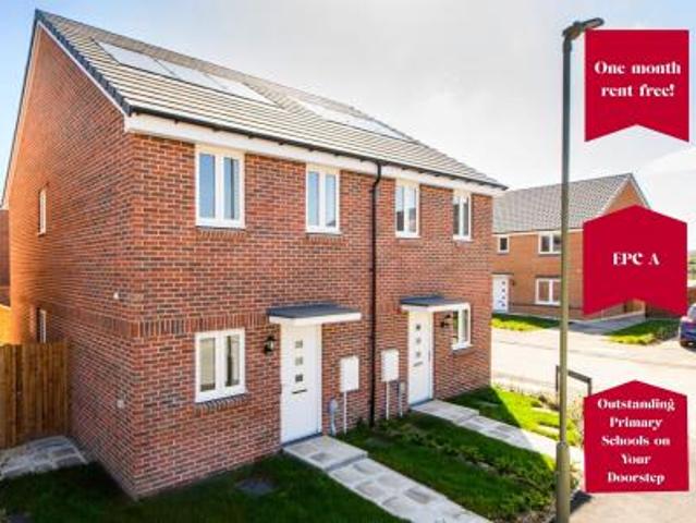 3 bedroom Semi detached house To Let