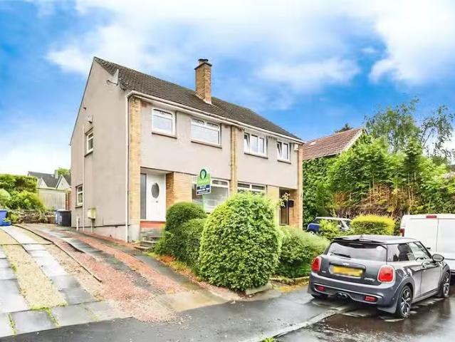 3 bedroom Semi Detached House to rent, Balfron Crescent, Hamil.
