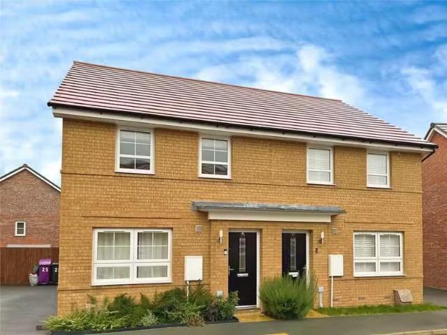 3 bedroom Semi Detached House to rent, Brassey Way, Lower Ston.