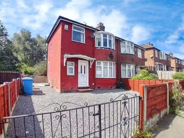 3 bedroom Semi Detached House to rent, Coniston Avenue, Little.