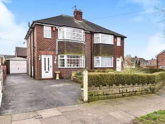 3 bedroom Semi Detached House to rent, Furlong Road, Tunstall.
