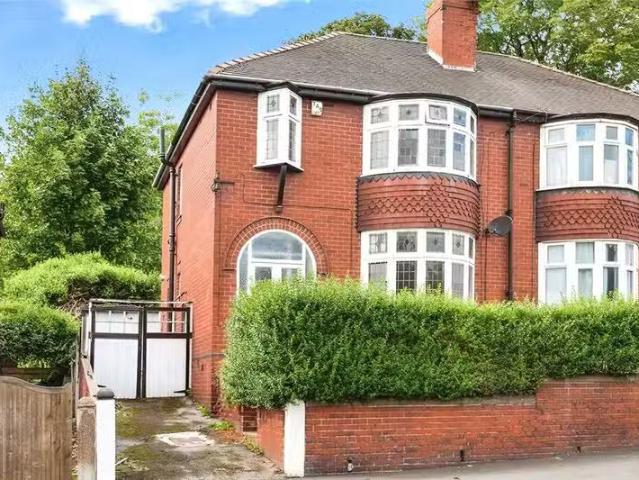3 bedroom Semi Detached House to rent, Firshill Avenue, Sheffi.