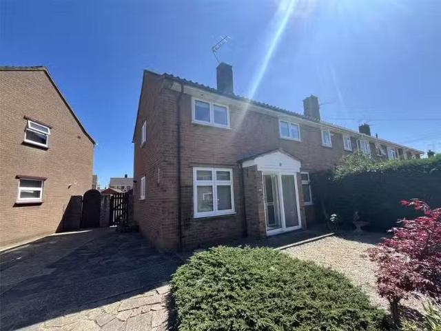 3 bedroom Semi Detached House to rent, Frere Road, Norwich, NR.