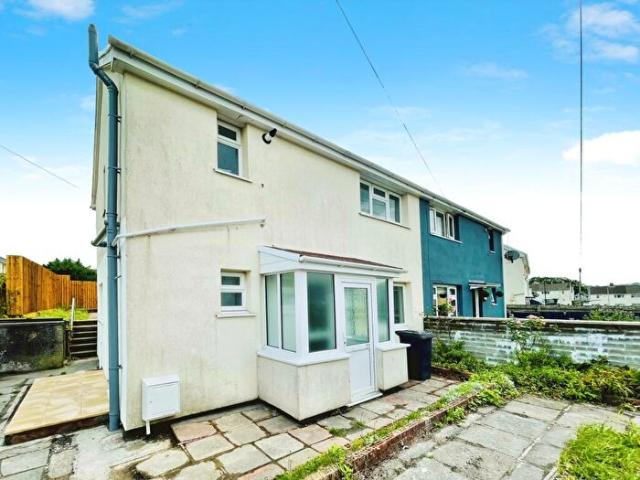 3 Bedroom Semi Detached House To Rent In Mandeg, CF46