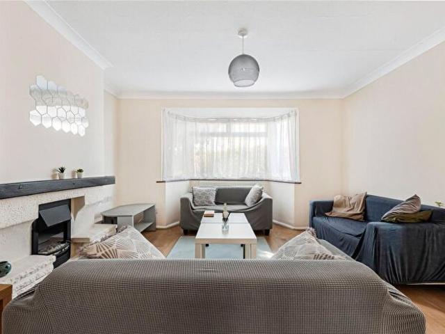 3 Bedroom Semi Detached House To Rent In Marston, Oxford, OX3