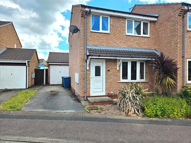 3 Bedroom Semi Detached House To Rent In Melford Hall Drive, West Bridgford, Nottingham, Nottinghamshire, NG2