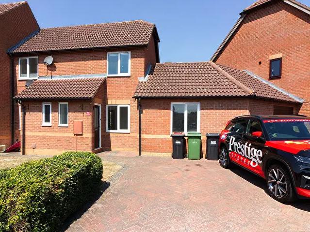 3 Bedroom Semi Detached House To Rent In Mithras Gardens, Wavendon Gate, Milton Keynes, MK7