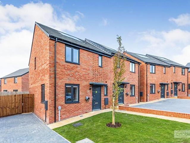 3 Bedroom Semi Detached House To Rent In Mostyn Street, Wellingborough, Northamptonshire, NN8