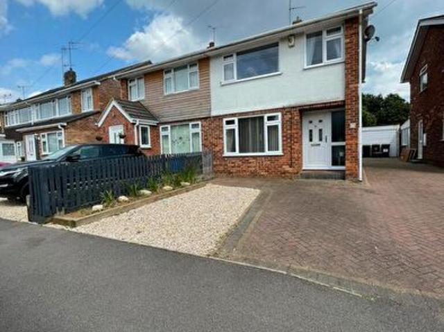 3 Bedroom Semi Detached House To Rent In Nuffield Drive, Banbury, OX16