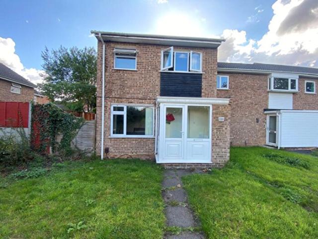 3 Bedroom Semi Detached House To Rent In Norton Leys, Hillside, Rugby, CV22