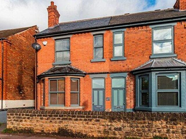 3 Bedroom Semi Detached House To Rent In Oakfields Road, West Bridgford, Nottingham, Nottinghamshire, NG2
