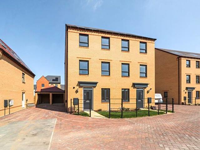 3 Bedroom Semi Detached House To Rent In Abbey Fields, Abingdon, OX14