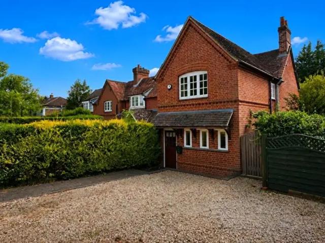 3 Bedroom Semi Detached House To Rent In Abingdon Road, Burcot, OX14