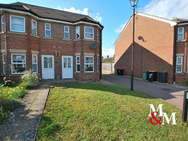 3 Bedroom Semi Detached House To Rent In Adaern Close, LU7