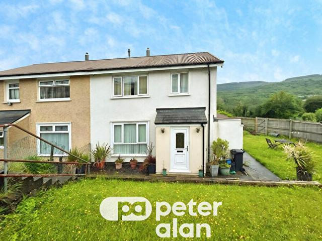 3 Bedroom Semi Detached House To Rent In Aneurin Crescent, CF47