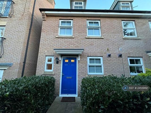 3 Bedroom Semi Detached House To Rent In Burywell Road, Wellingborough, NN8