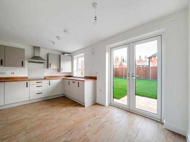 3 Bedroom Semi Detached House To Rent In Bairstow Road, Aylesford, Kent, ME20