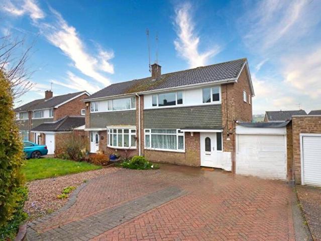 3 Bedroom Semi Detached House To Rent In Balfour Drive, Rothwell, Kettering, NN14