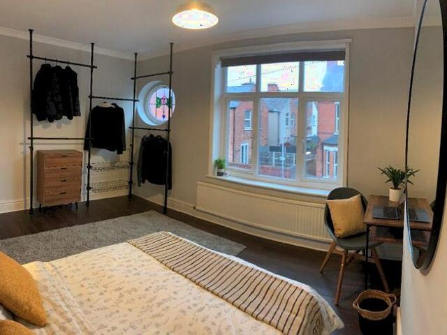 3 Bedroom Semi Detached House To Rent In Bed Hawksworth Road, Nottingham, NG2