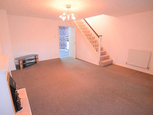3 Bedroom Semi Detached House To Rent In Boynton Road, Leicester, LE3