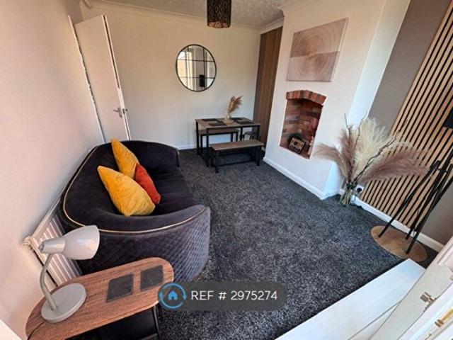 3 Bedroom Semi Detached House To Rent In Brays Road, West Midlands, B26