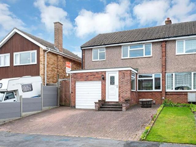 3 Bedroom Semi Detached House To Rent In Brentingby Close, Melton Mowbray, LE13
