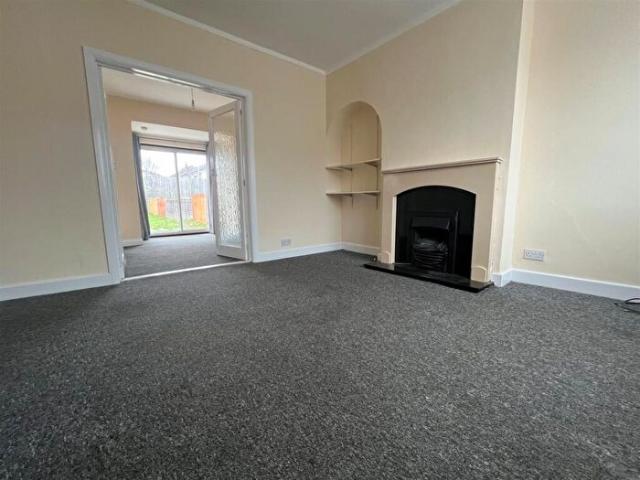 3 Bedroom Semi Detached House To Rent In Bristol Avenue, Stadium Estate, Leicester, LE4