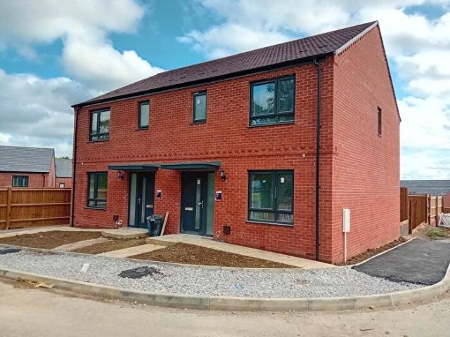 3 Bedroom Semi Detached House To Rent In Cushing Avenue, Milton Keynes, MK7