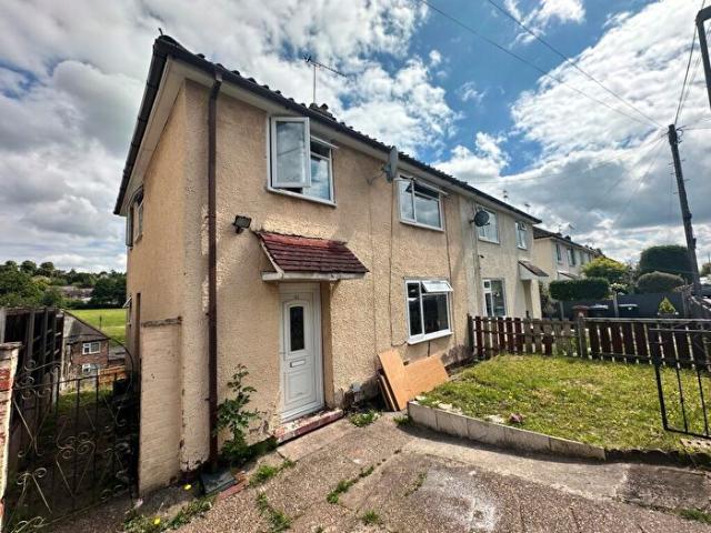 3 Bedroom Semi Detached House To Rent In Calverton Avenue, Carlton, NG4