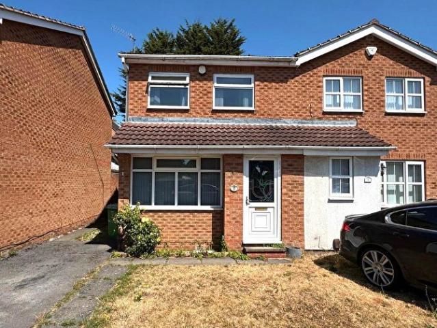 3 Bedroom Semi Detached House To Rent In Camelot Avenue, Sherwood, Nottingham, NG5