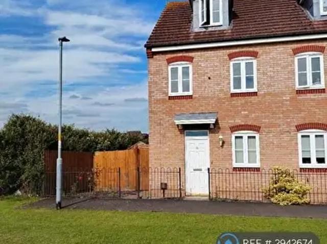 3 Bedroom Semi Detached House To Rent In Chequers Close, Corby, NN18
