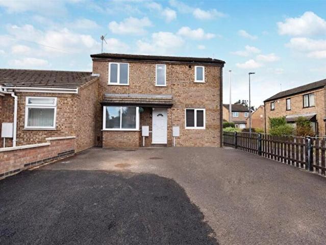 3 Bedroom Semi Detached House To Rent In Chestnut Avenue, Corby, NN17