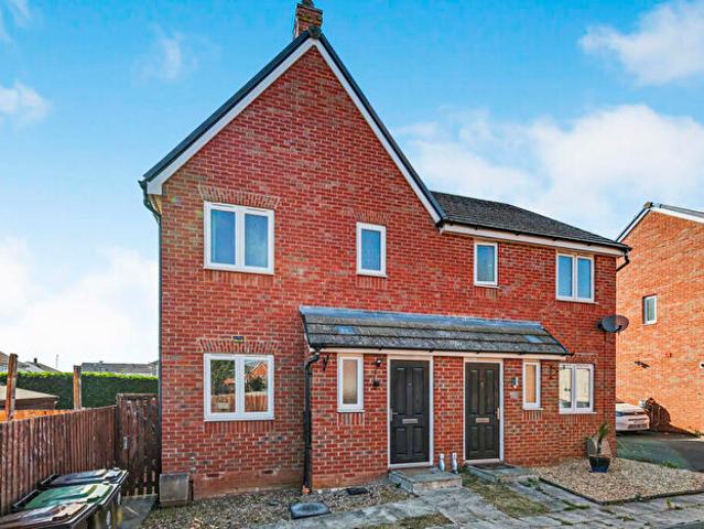 3 Bedroom Semi Detached House To Rent In Chimney Crescent, Irthlingborough, NN9