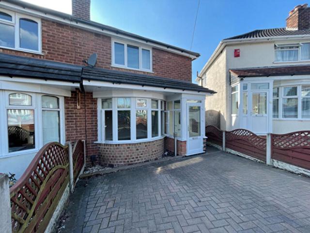 3 Bedroom Semi Detached House To Rent In Clarendon Road, Sutton Coldfield, B75