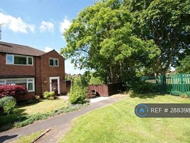 3 Bedroom Semi Detached House To Rent In Dale Close, Warwick, CV34