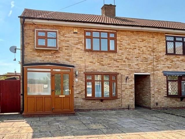 3 Bedroom Semi Detached House To Rent In Dempster Road, Bedworth, CV12