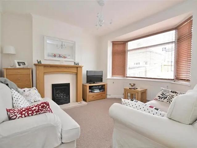 3 Bedroom Semi Detached House To Rent In Derwent Avenue, Headington, Oxford, OX3