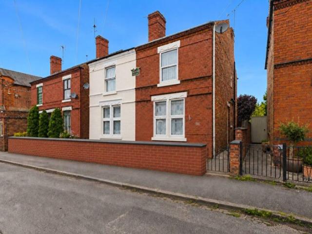 3 Bedroom Semi Detached House To Rent In Dockholm Road, Long Eaton, Nottingham, NG10