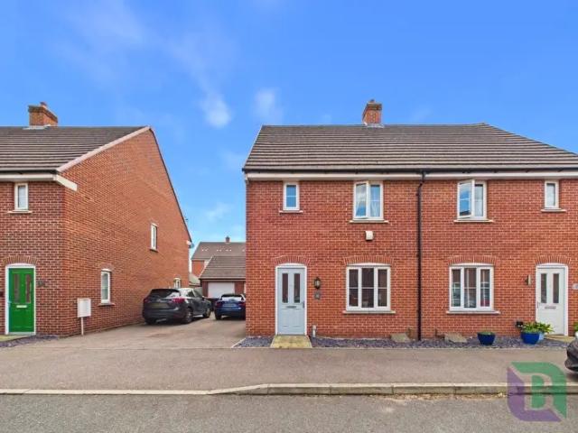 3 Bedroom Semi Detached House To Rent In Drayhorse Crescent, Milton Keynes, MK17