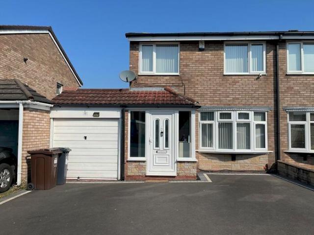 3 Bedroom Semi Detached House To Rent In Drummond Way, Birmingham, B37