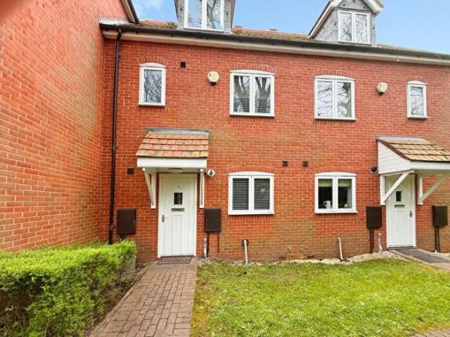 3 Bedroom Semi Detached House To Rent In Edwalton Hall Lodge, Edwalton, NG12