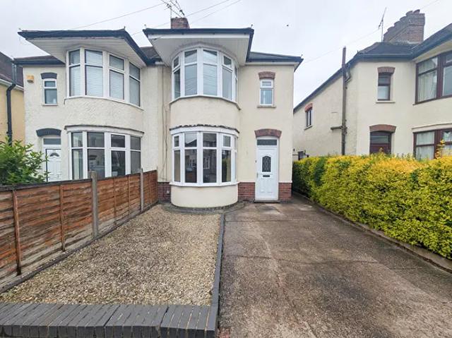 3 Bedroom Semi Detached House To Rent In Eskdale Road, Hinckley, Leicestershire, LE10