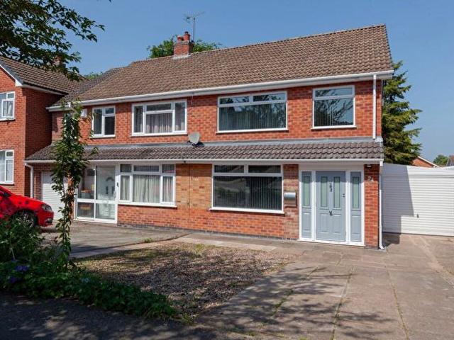 3 Bedroom Semi Detached House To Rent In Fairstone Hill, Oadby, LE2