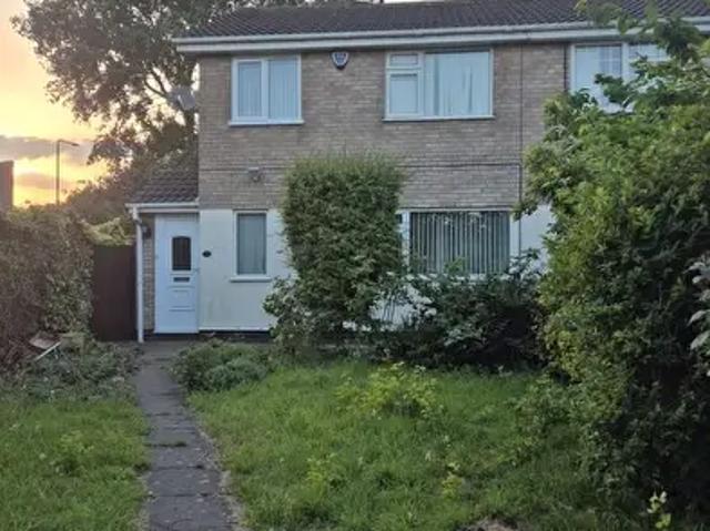 3 Bedroom Semi Detached House To Rent In Farrier Lane, Beaumont Leys Leicester, LE4