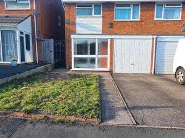 3 Bedroom Semi Detached House To Rent In Feltham Close, Tile Cross, B33