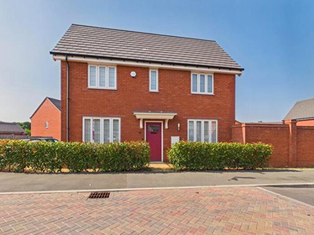 3 Bedroom Semi Detached House To Rent In Foragers Way, Mickleover, DE3