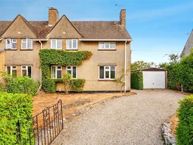 3 Bedroom Semi Detached House To Rent In Frethern Close, Burford, OX18