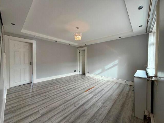 3 Bedroom Semi Detached House To Rent In Glen Affric Way, Chapelhall, Airdrie, North Lanarkshire, ML6
