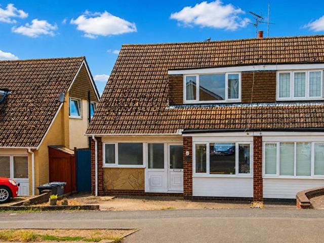 3 Bedroom Semi Detached House To Rent In Grosvenor Road, Barton Seagrave, Kettering, NN15