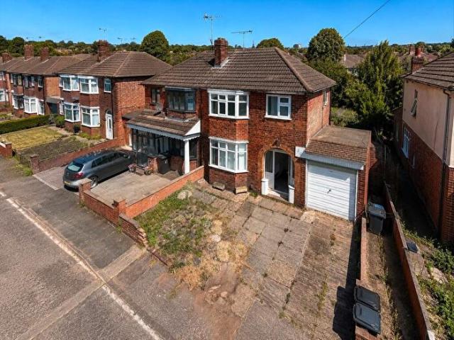 3 Bedroom Semi Detached House To Rent In Hylion Road, Leicester, LE2